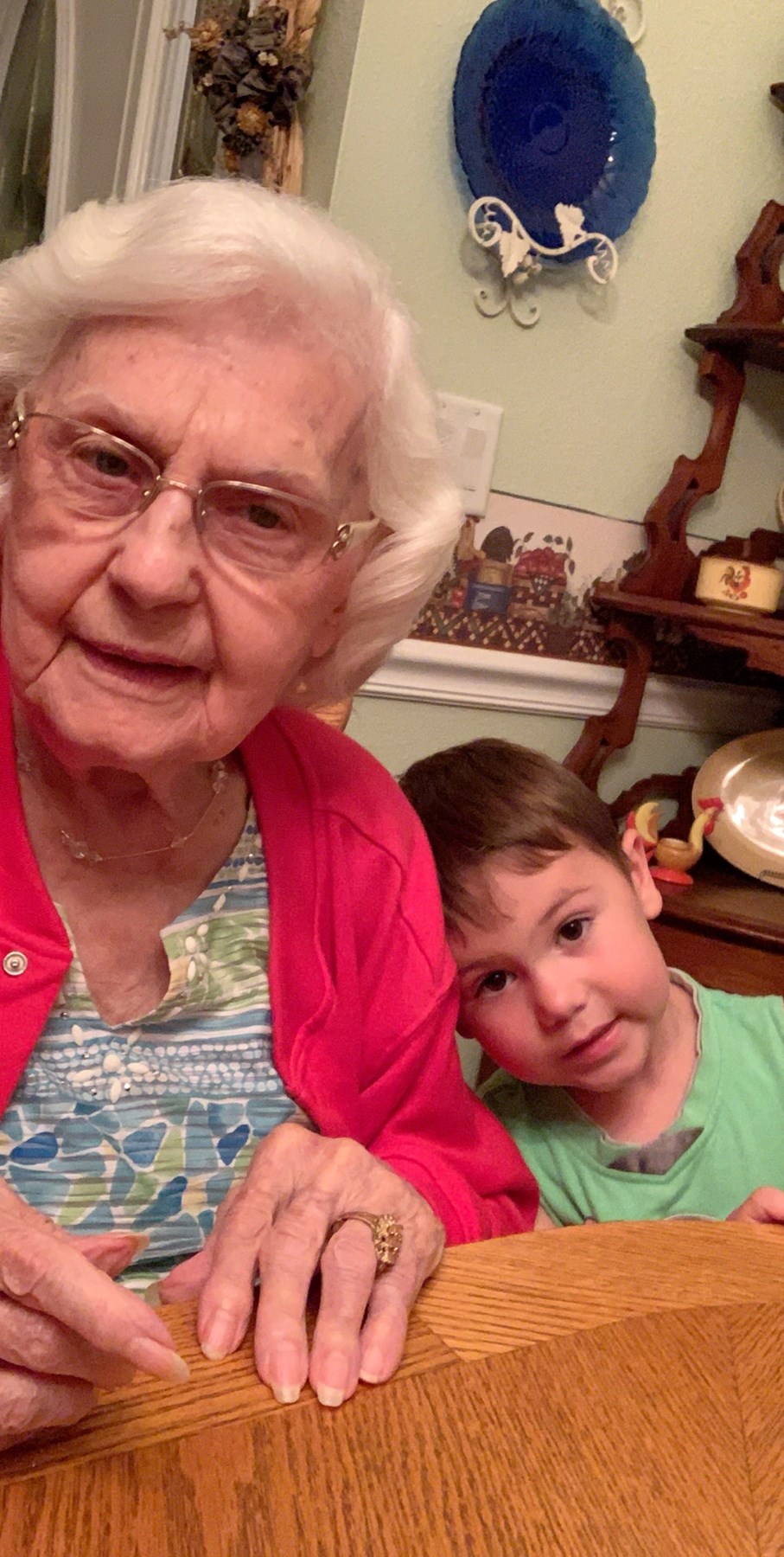 Ellen Goodman's Instagram, Twitter & Facebook on IDCrawl