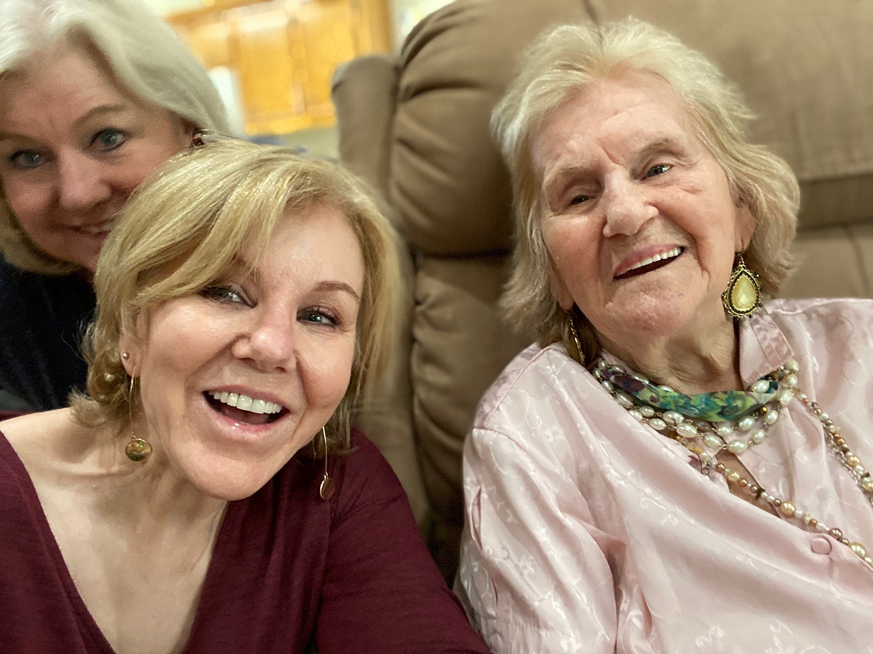 Amanda Gardner's Instagram, Twitter & Facebook on IDCrawl