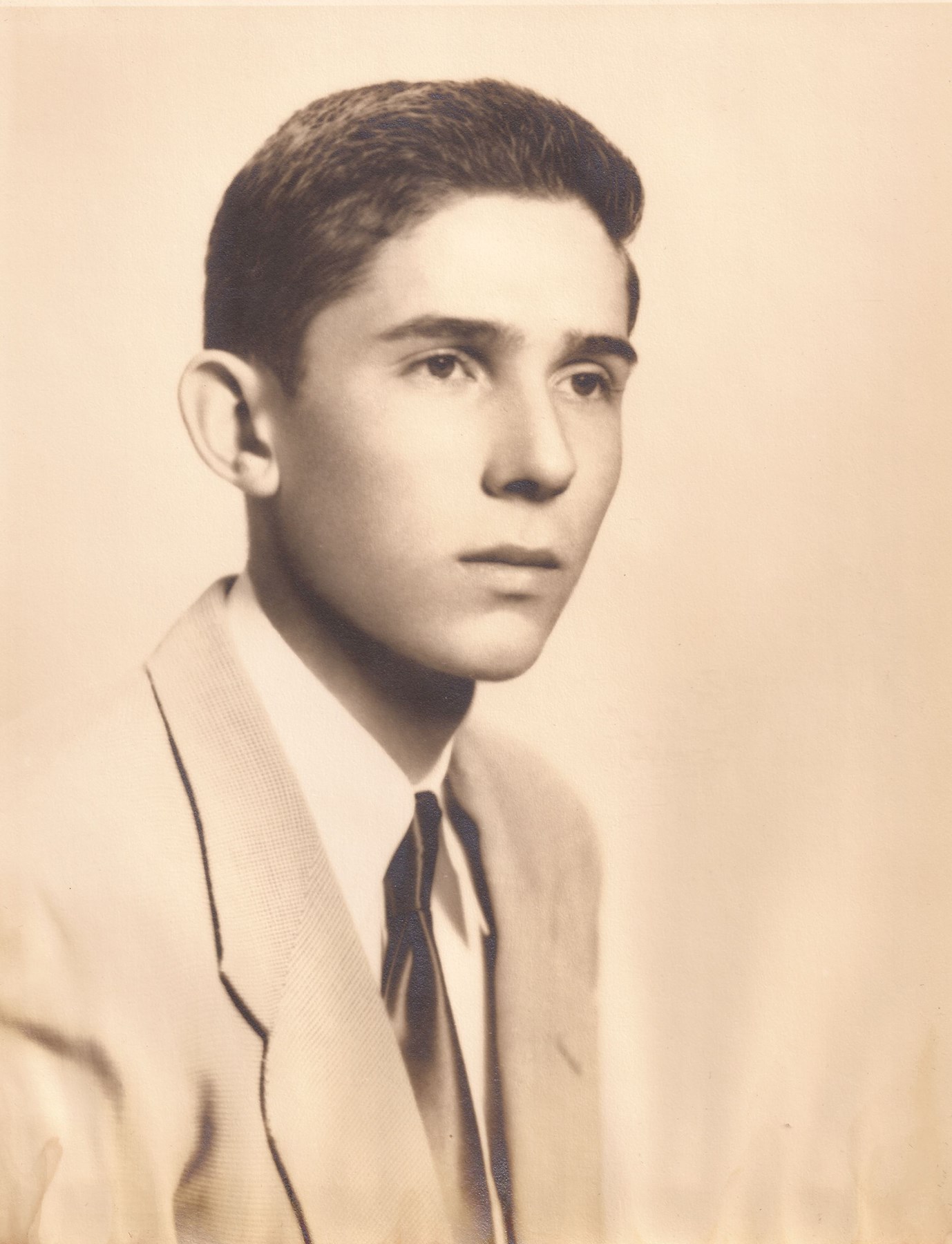 Theresa Slade's Instagram, Twitter & Facebook on IDCrawl