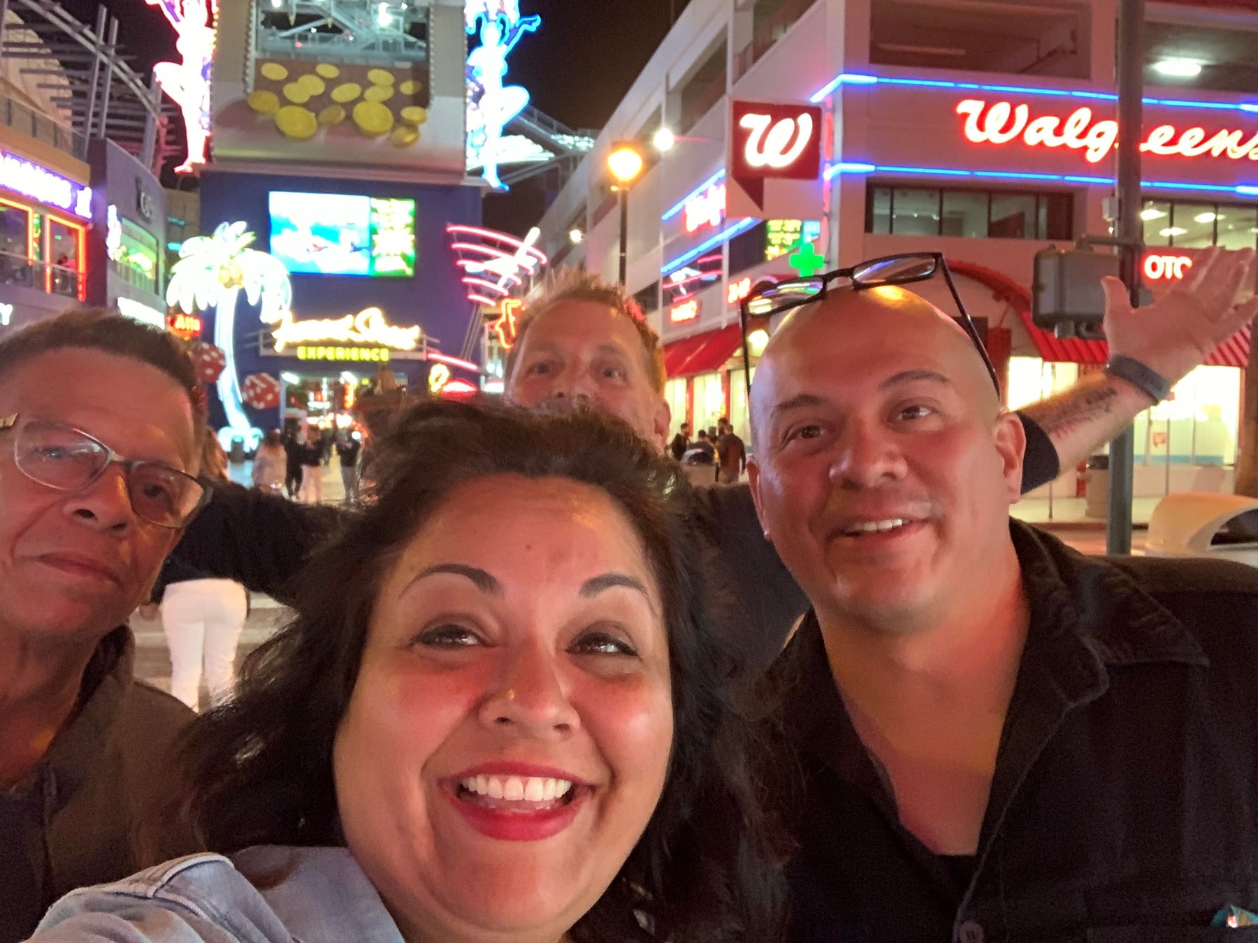 Rene Gonzales's Instagram, Twitter & Facebook on IDCrawl