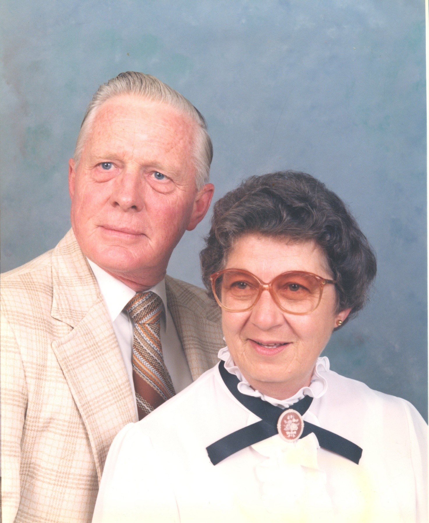 Edna Hall Obituary - Louisville, KY