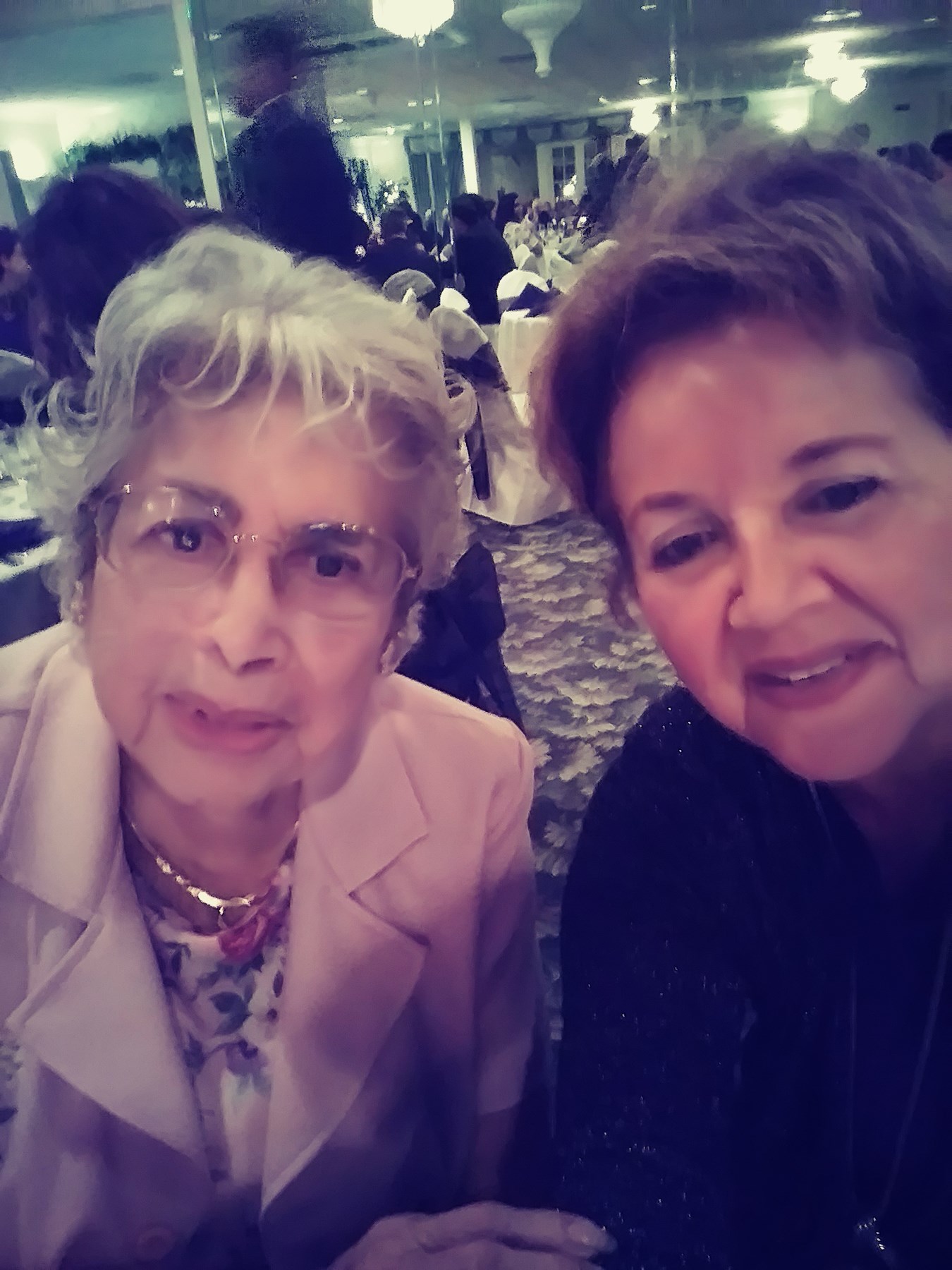 Annette Limon's Instagram, Twitter & Facebook on IDCrawl