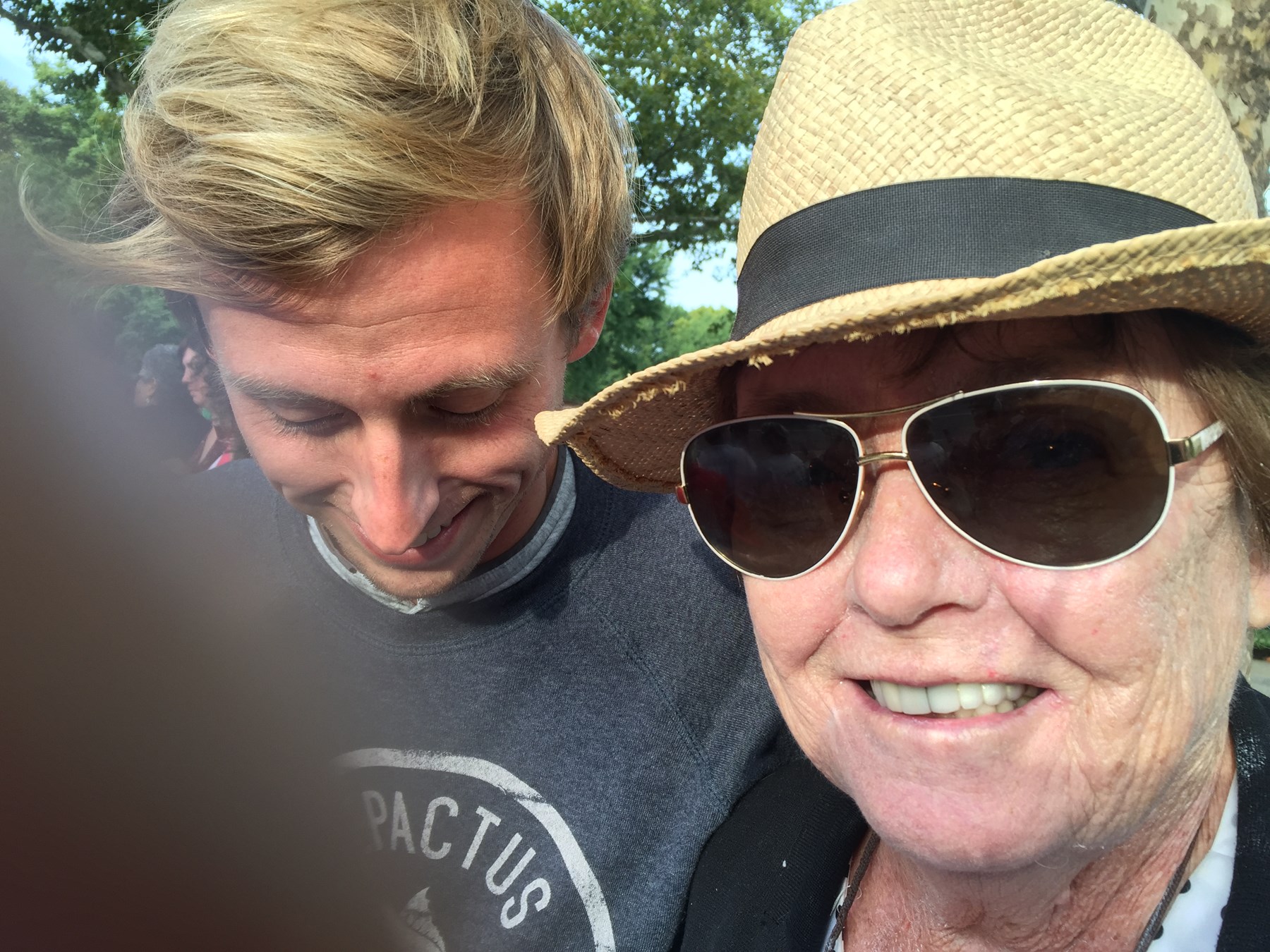 Mary Downes's Instagram, Twitter & Facebook on IDCrawl