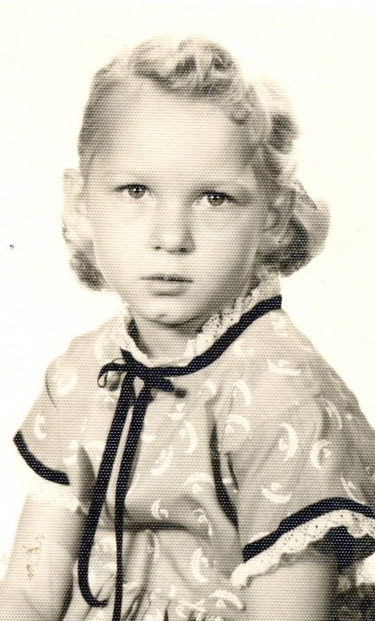 Connie Crow's Instagram, Twitter & Facebook on IDCrawl