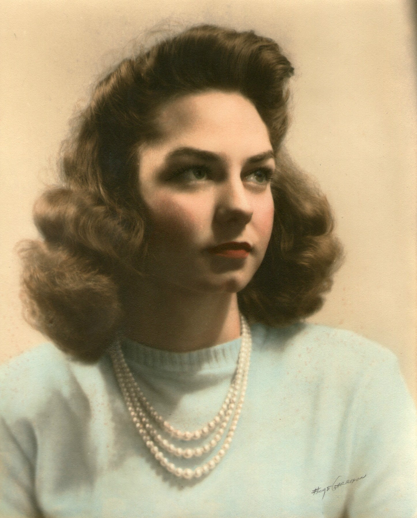 Anne Hendrick's Instagram, Twitter & Facebook on IDCrawl