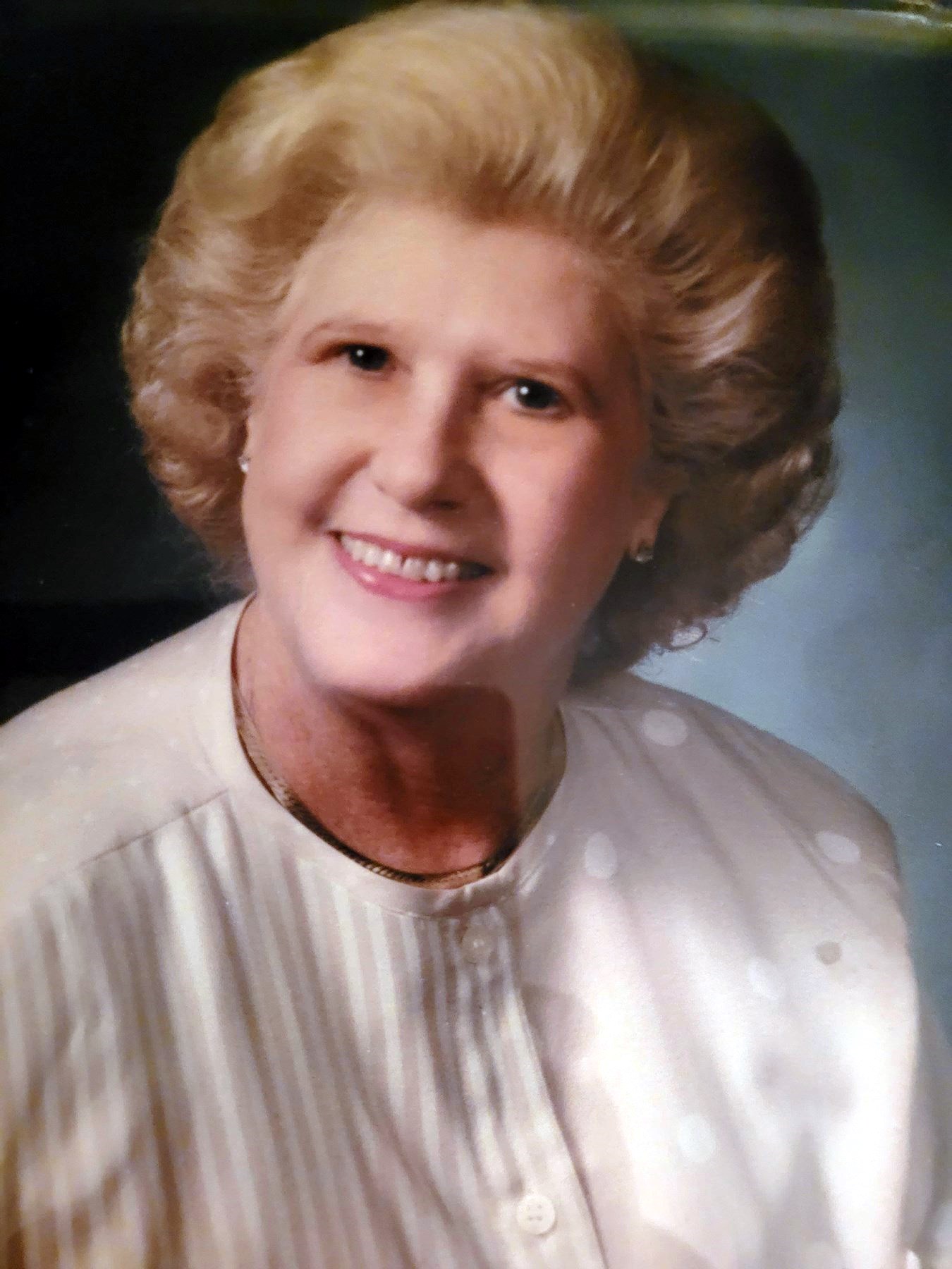 June Elizabeth Earlywine Obituary - Houston, TX