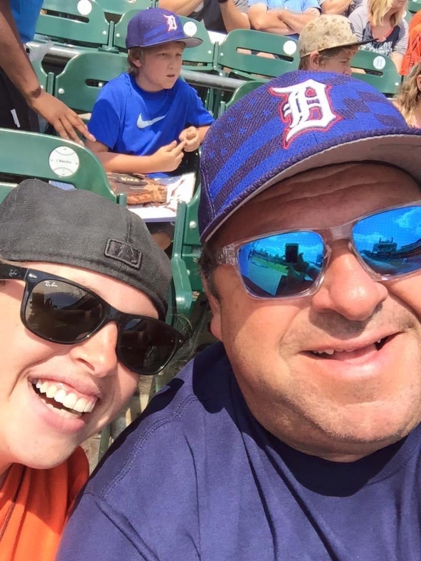 Christina Coates's Instagram, Twitter & Facebook on IDCrawl