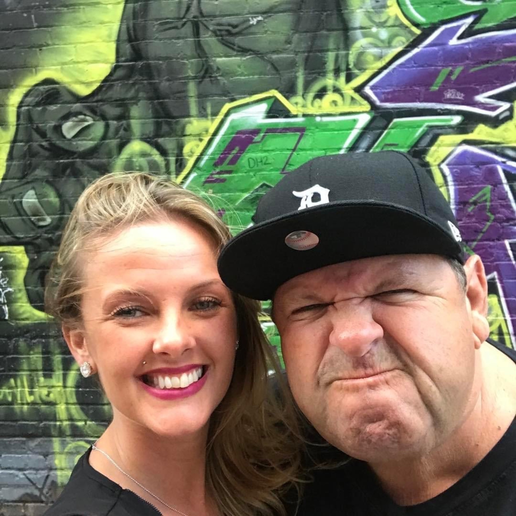 Christina Coates's Instagram, Twitter & Facebook on IDCrawl