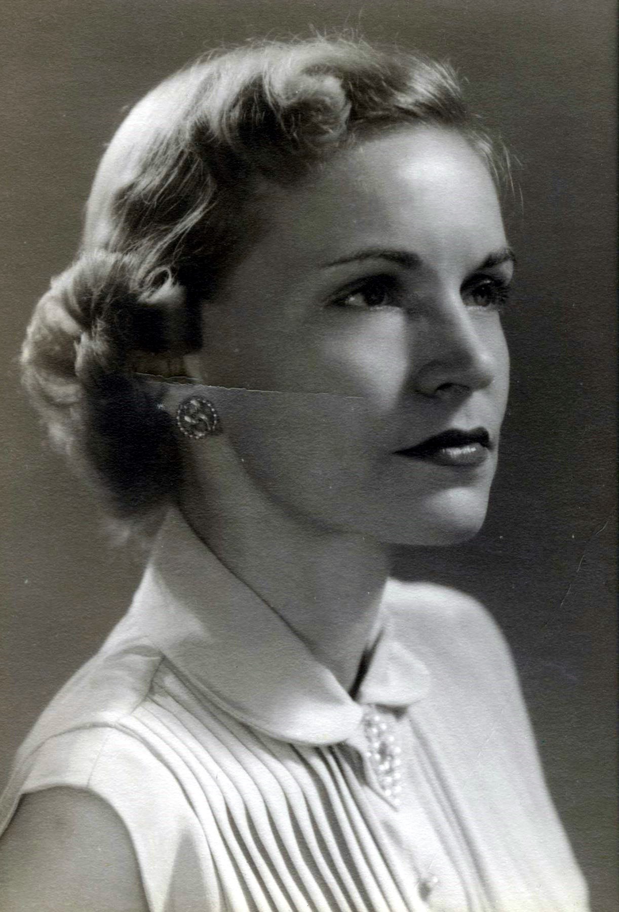 Mary Pope Obituary