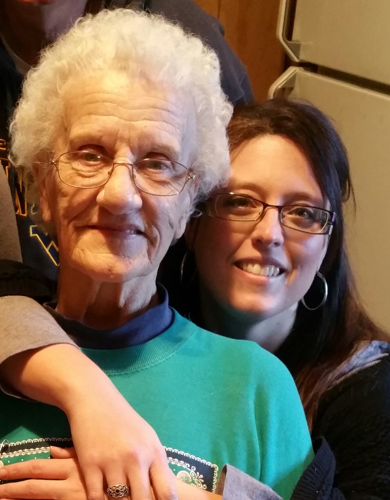 Ina Miller's Instagram, Twitter & Facebook on IDCrawl