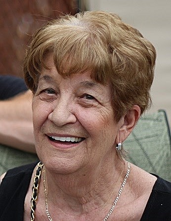 Claire Roy's Instagram, Twitter & Facebook on IDCrawl