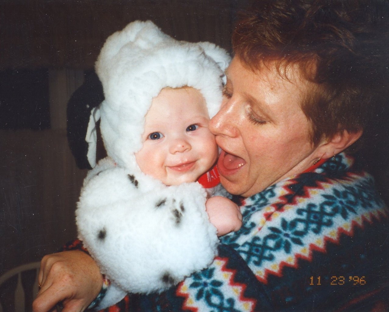 Suzanne Wall's Instagram, Twitter & Facebook on IDCrawl