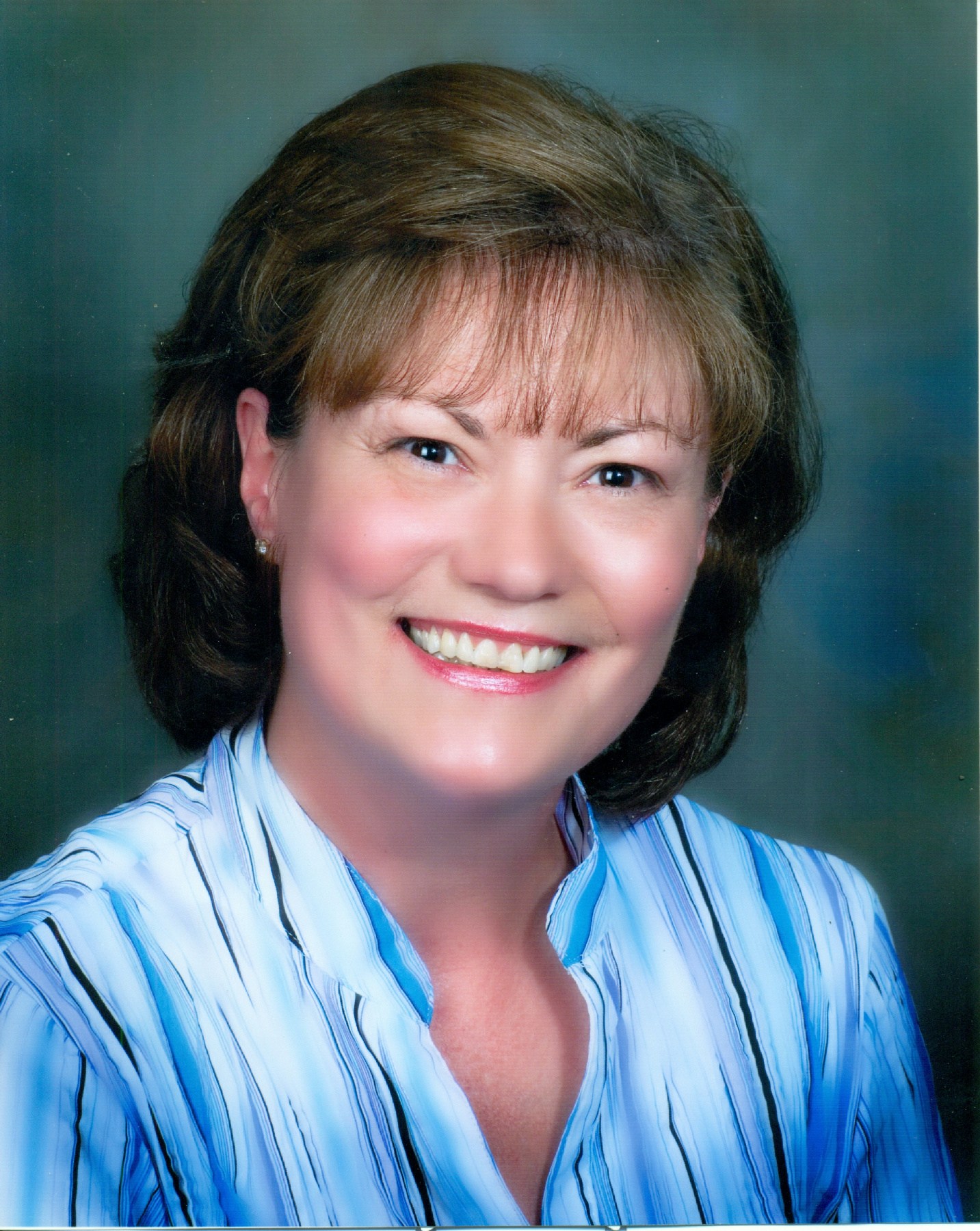 Lisa Watson's Instagram, Twitter & Facebook on IDCrawl