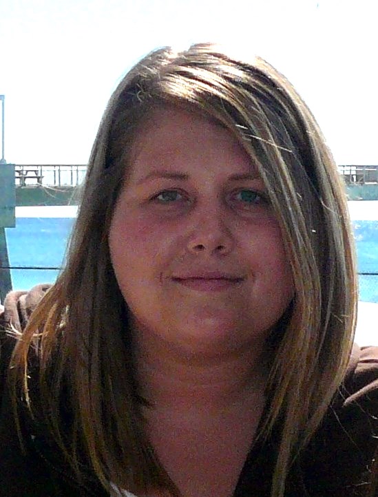 Julie Stratton's Instagram, Twitter & Facebook on IDCrawl