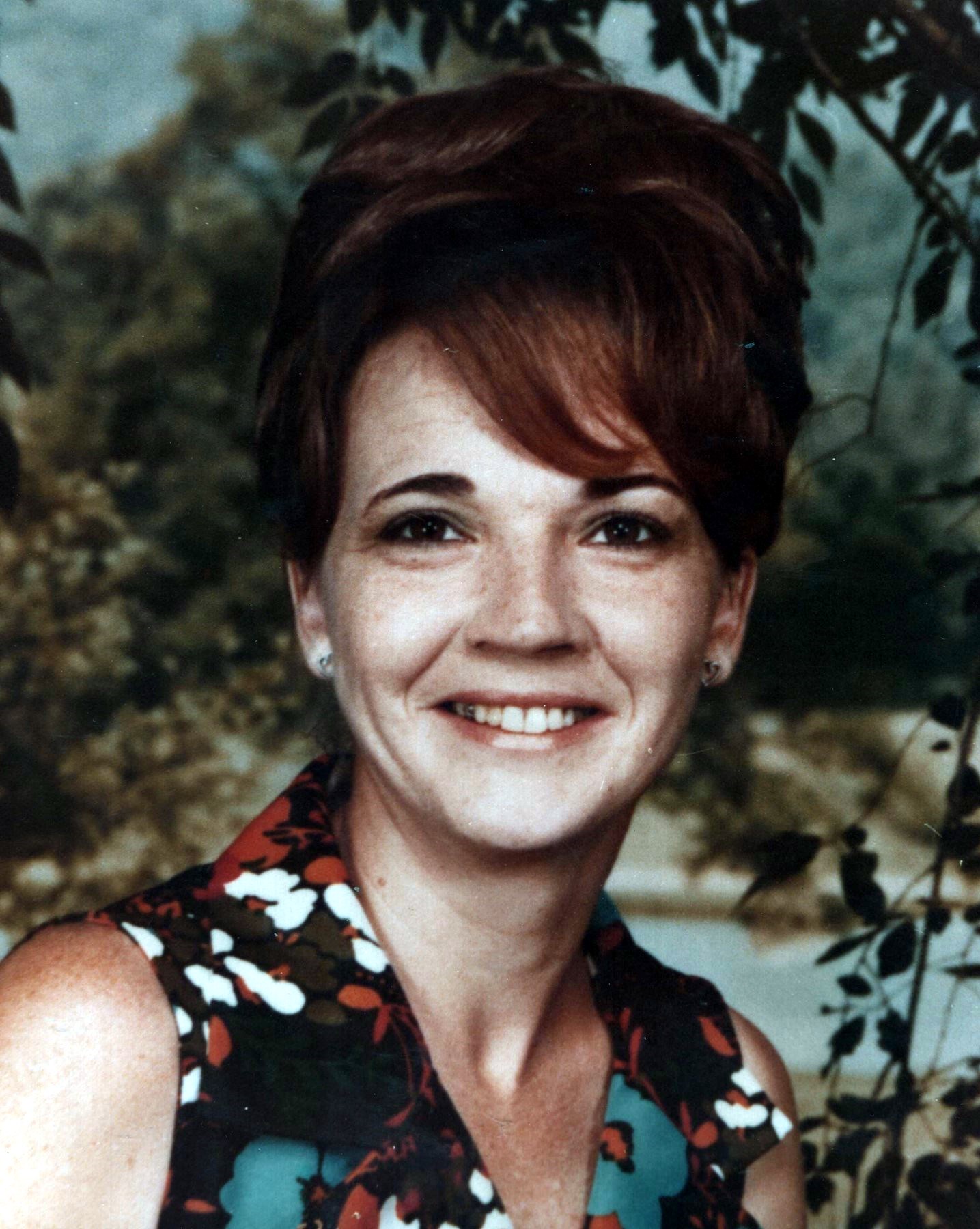 Sarah Whitaker's Instagram, Twitter & Facebook on IDCrawl