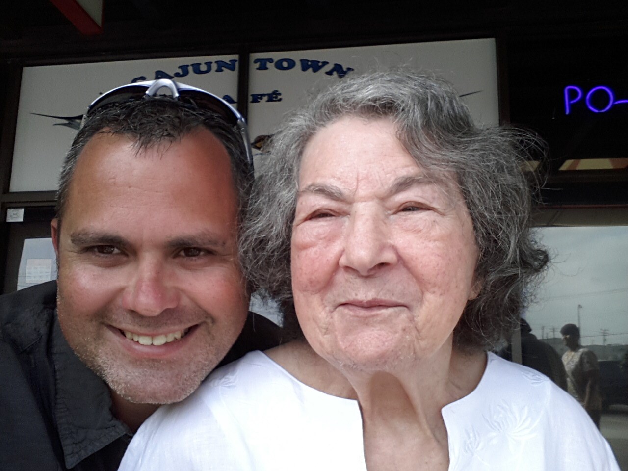 Violet Mitchell's Instagram, Twitter & Facebook on IDCrawl