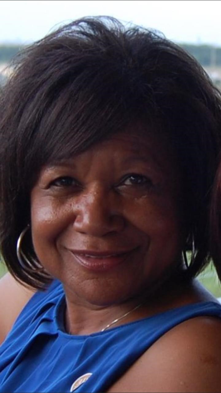 Rhonda Brown's Instagram, Twitter & Facebook on IDCrawl