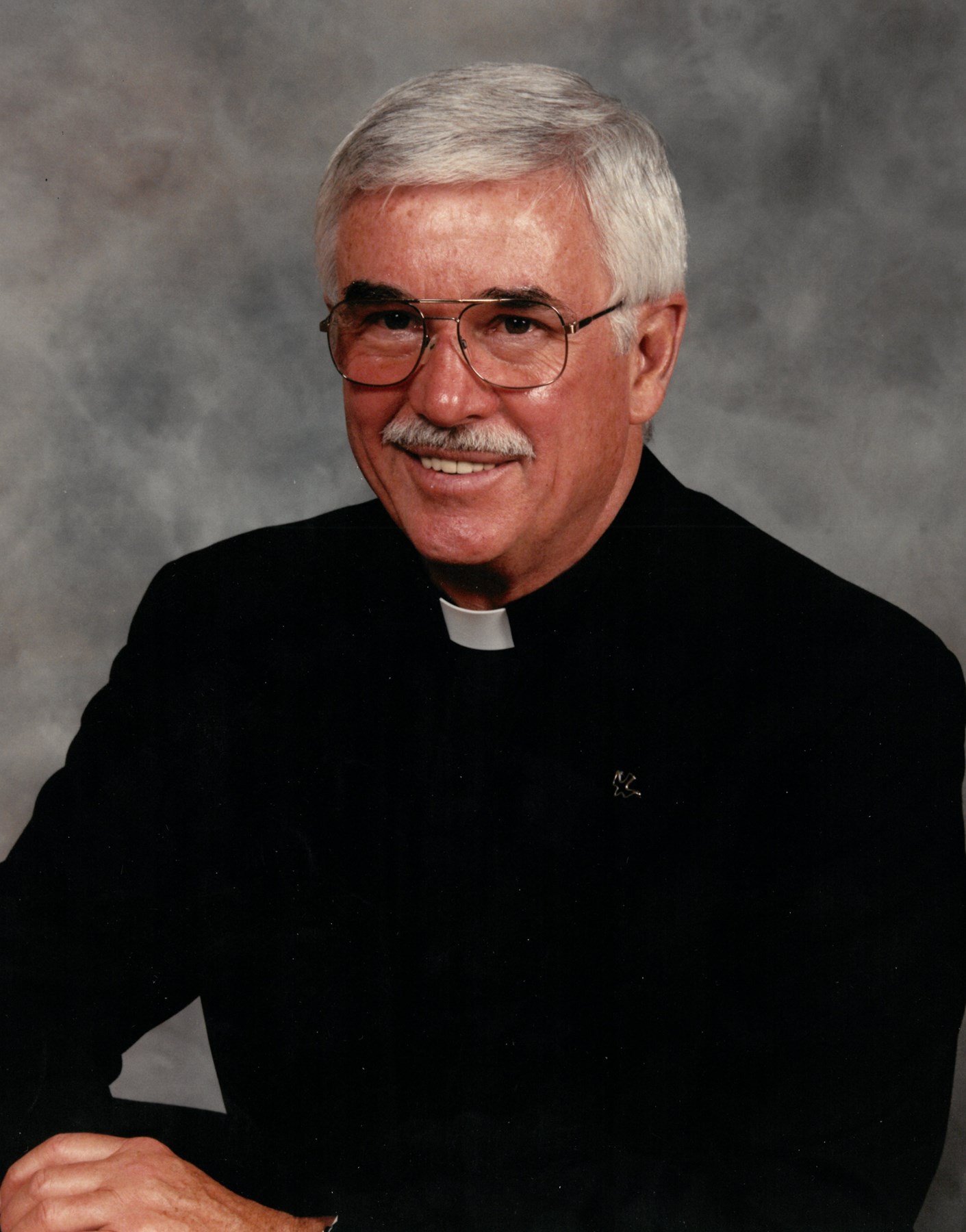 Fr. Joseph Walsh, CSB Obituario - Scarborough, ON