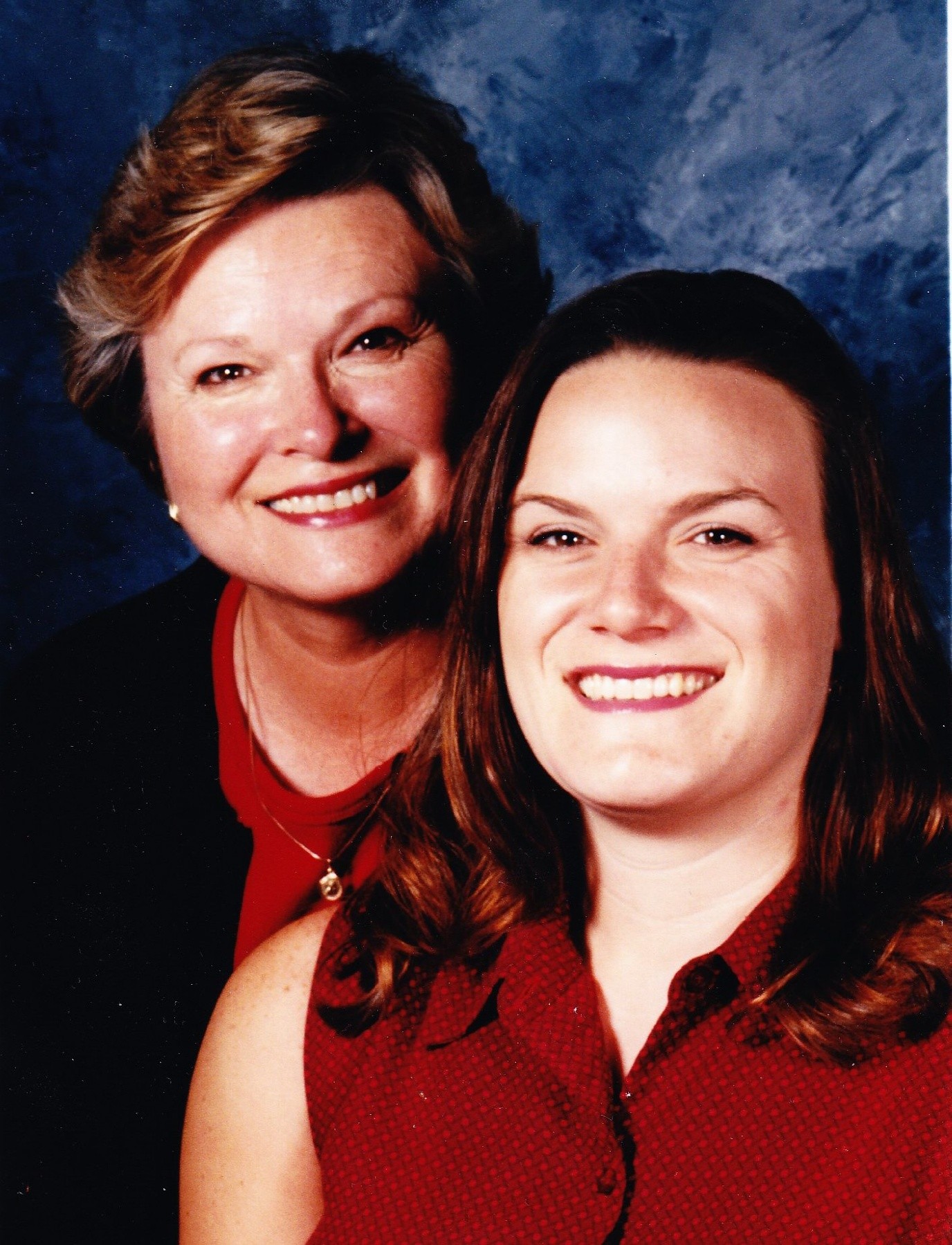 Tina Hinton's Instagram, Twitter & Facebook on IDCrawl