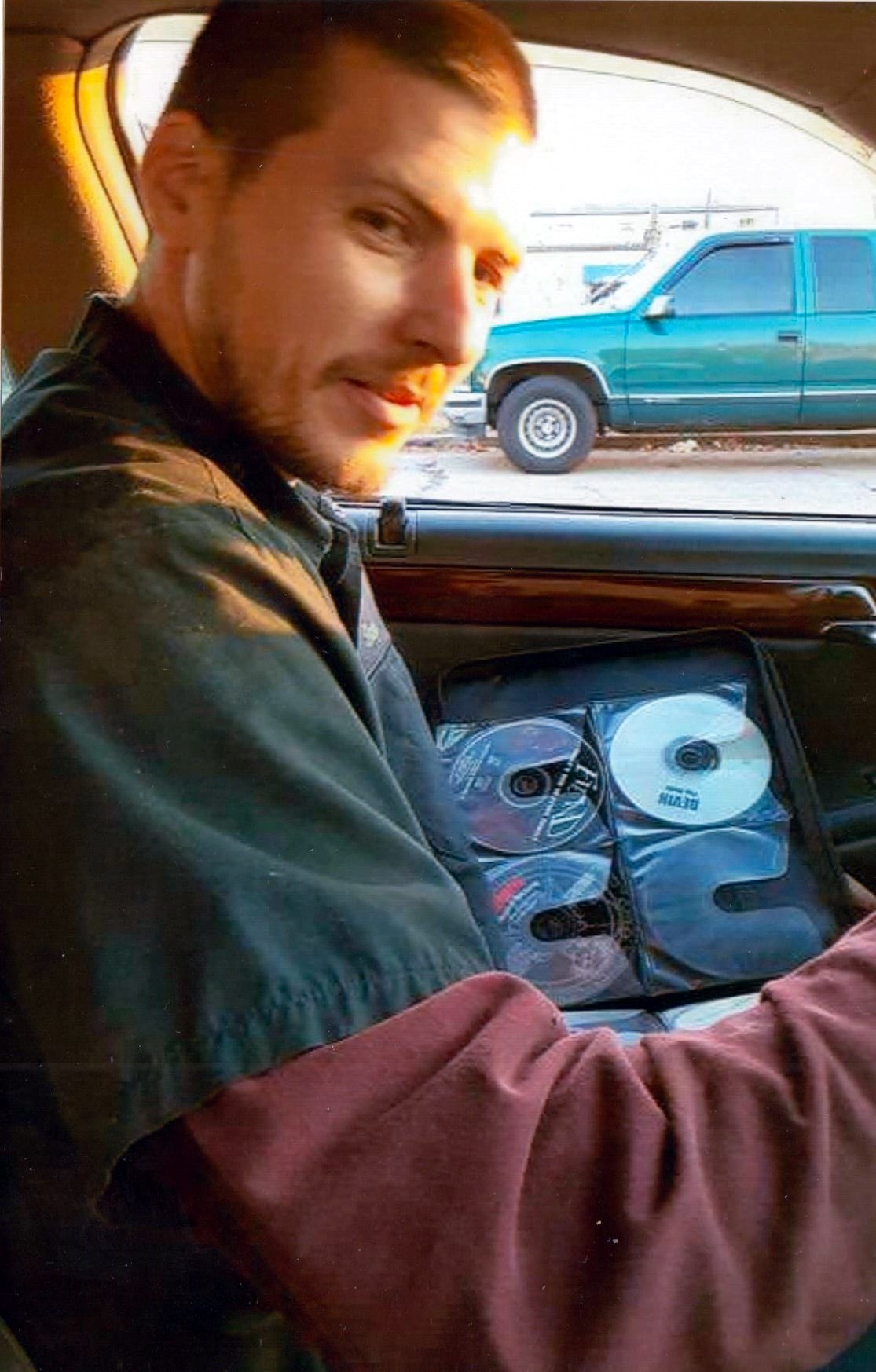 Ryan Burger's Instagram, Twitter & Facebook on IDCrawl