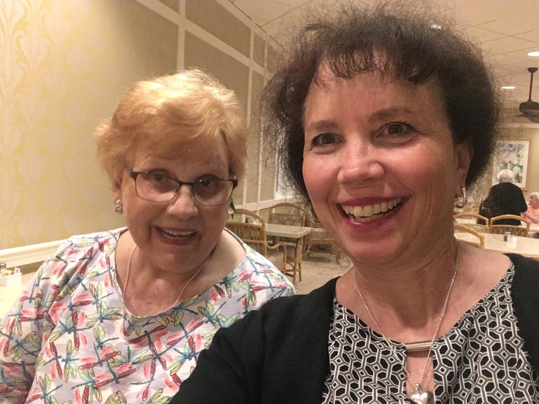 Maureen Bridges's Instagram, Twitter & Facebook on IDCrawl