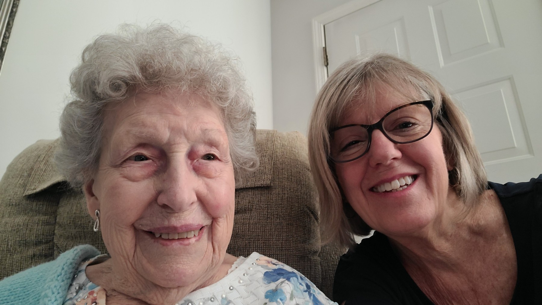 Helen Mcintyre's Instagram, Twitter & Facebook on IDCrawl