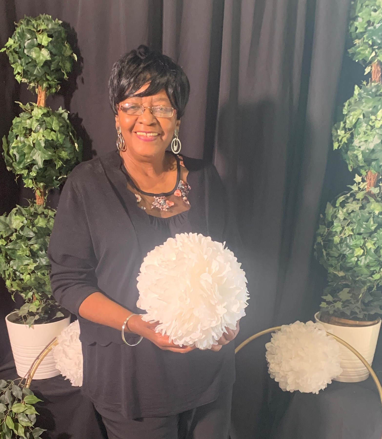 Toni Hawkins Devine Obituary - Memphis, TN