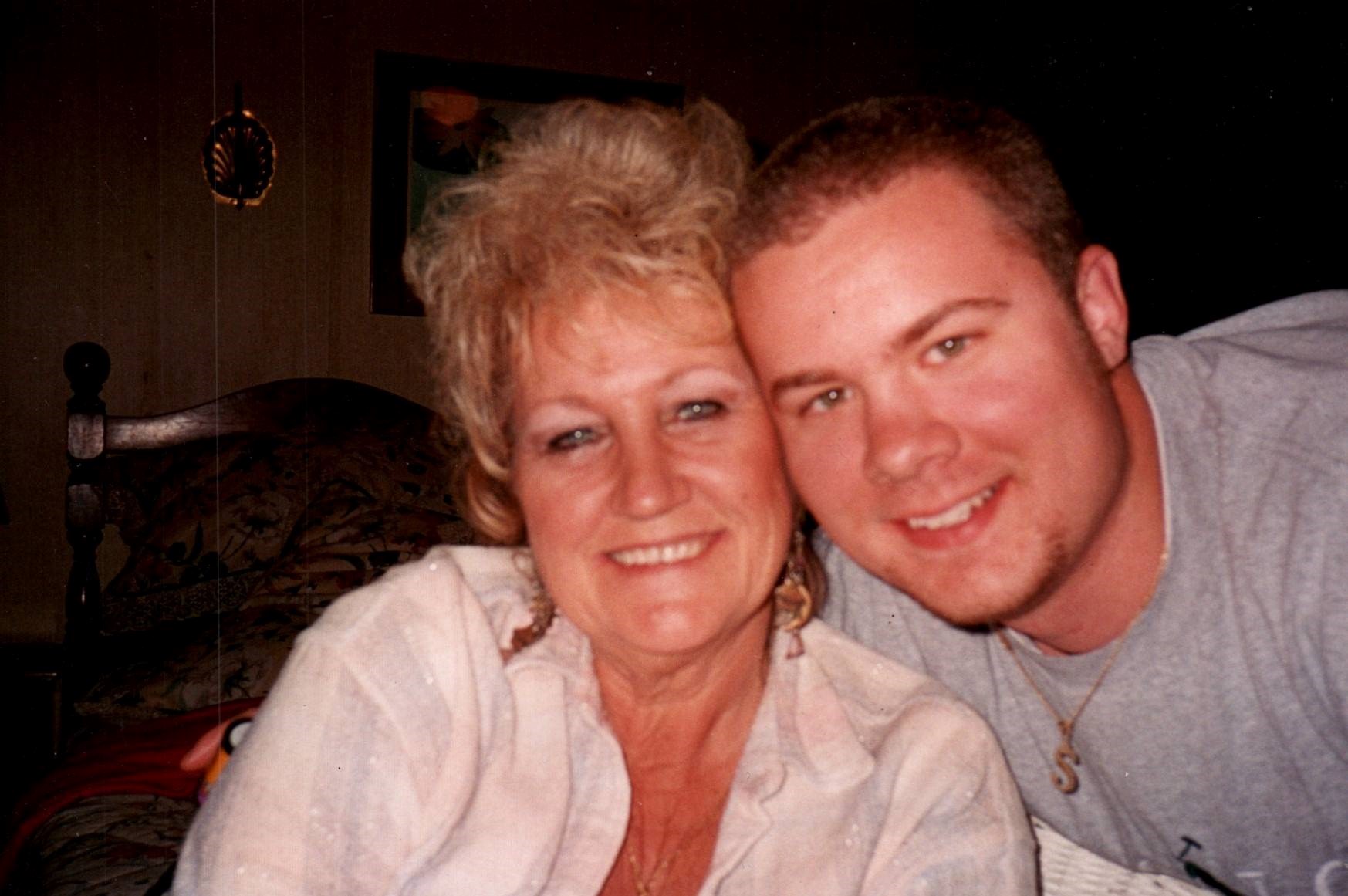 Sandra Neal's Instagram, Twitter & Facebook on IDCrawl