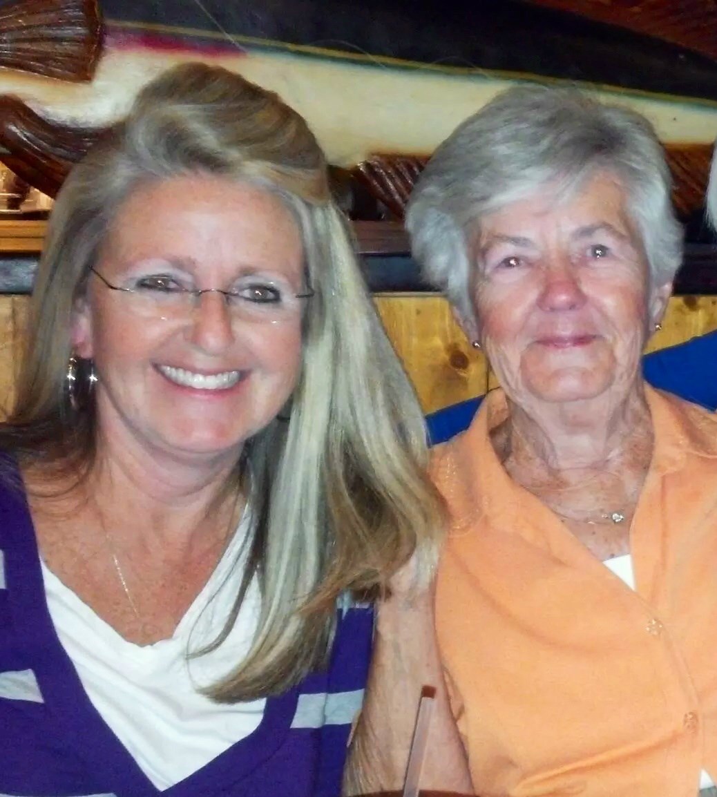 Jolene Moore's Instagram, Twitter & Facebook on IDCrawl