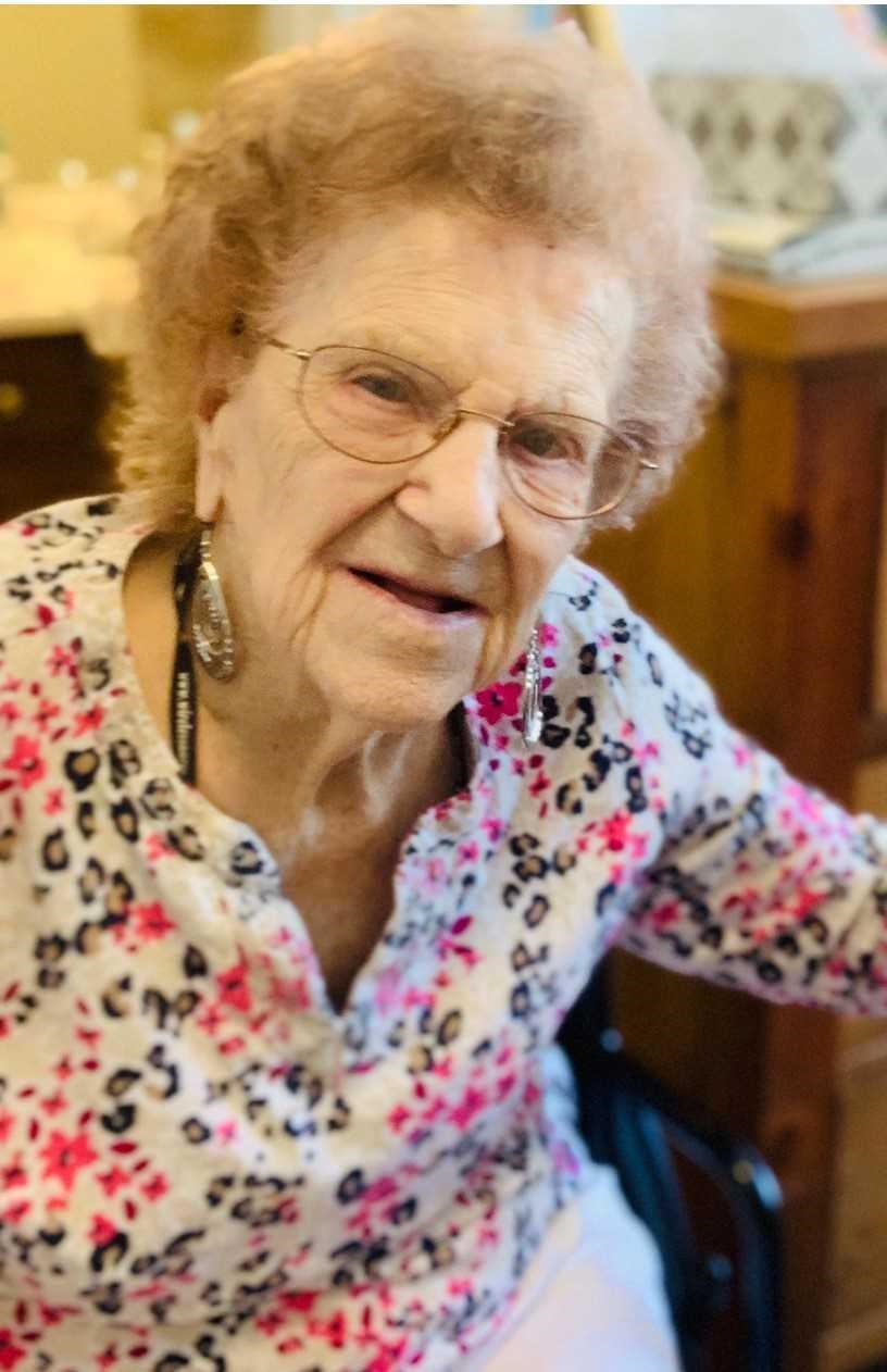 Angie Penney's Instagram, Twitter & Facebook on IDCrawl