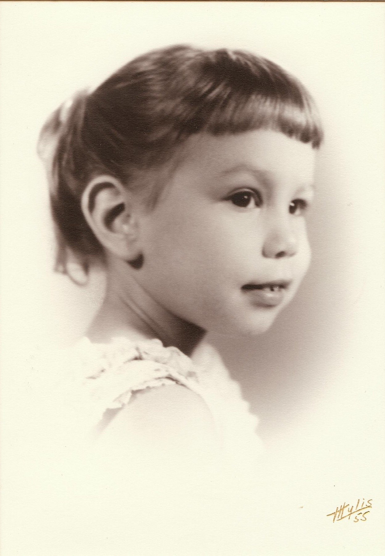 Sharon Sharp's Instagram, Twitter & Facebook on IDCrawl