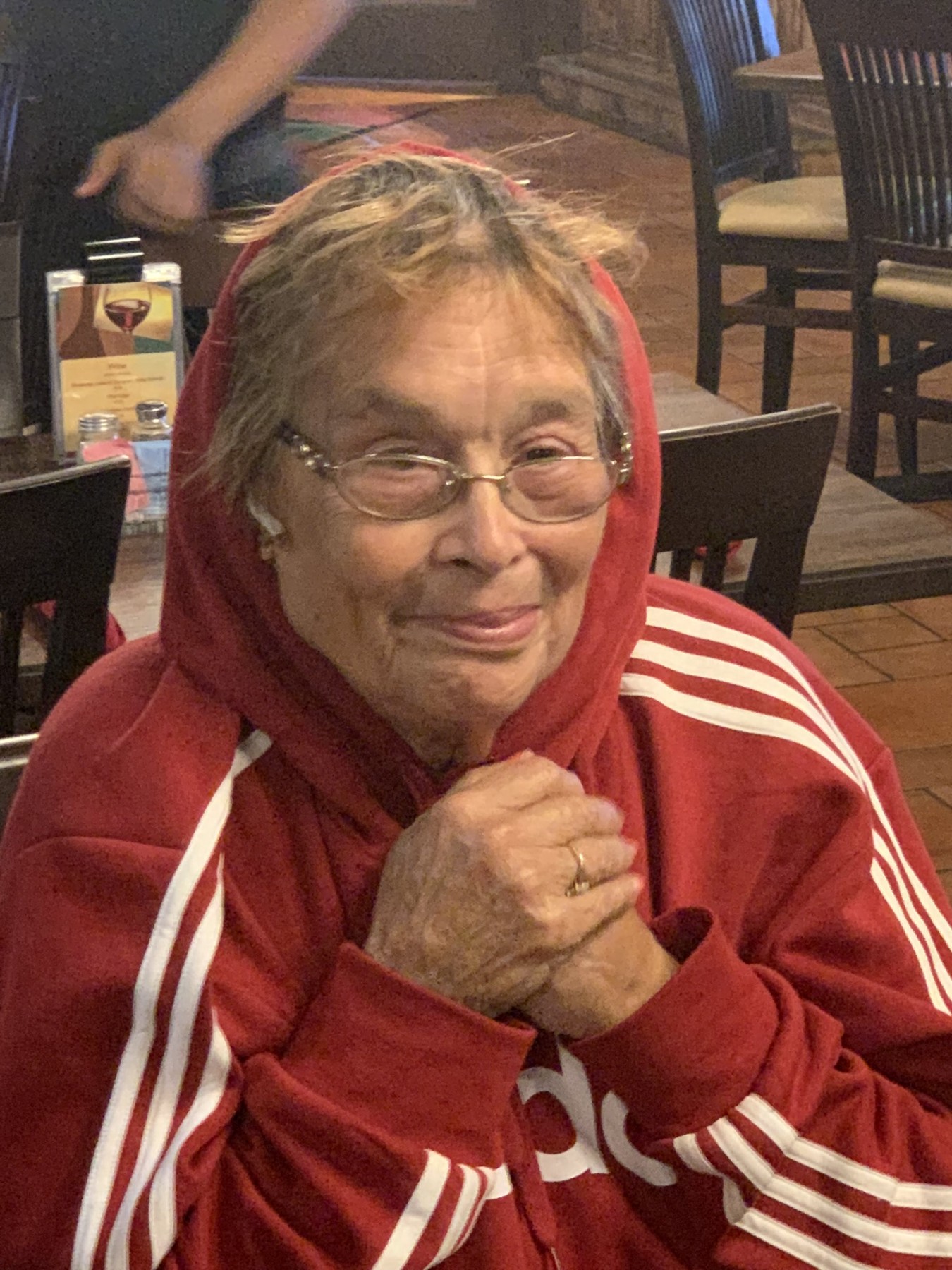 Theresa Hinman's Instagram, Twitter & Facebook on IDCrawl