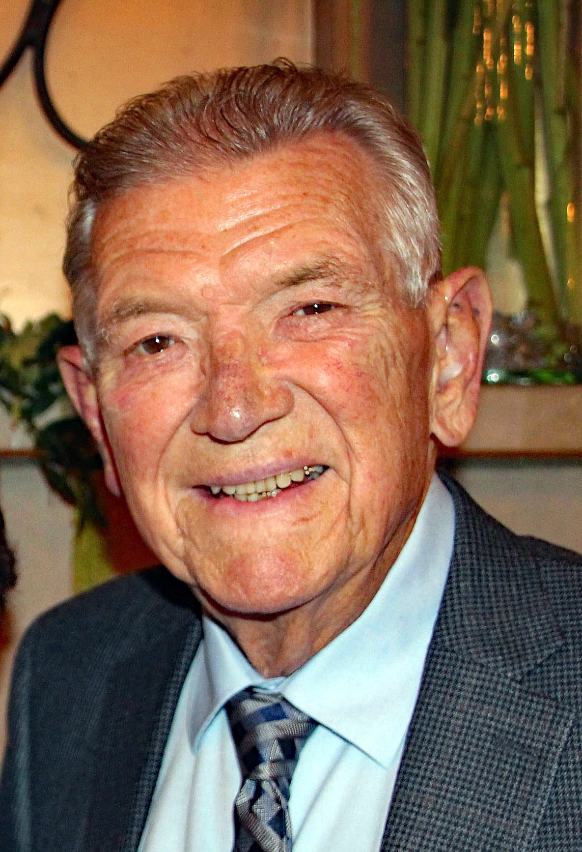 William G. Pohlman Obituary - Des Plaines, IL