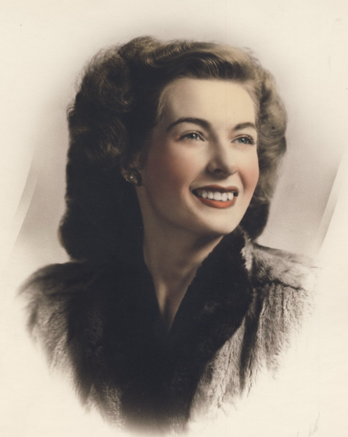 Suzanne Phillips's Instagram, Twitter & Facebook on IDCrawl