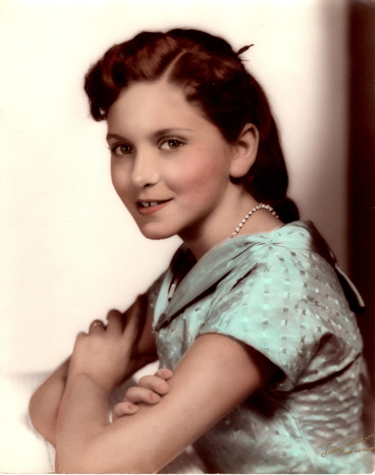 Sharon Baer's Instagram, Twitter & Facebook on IDCrawl