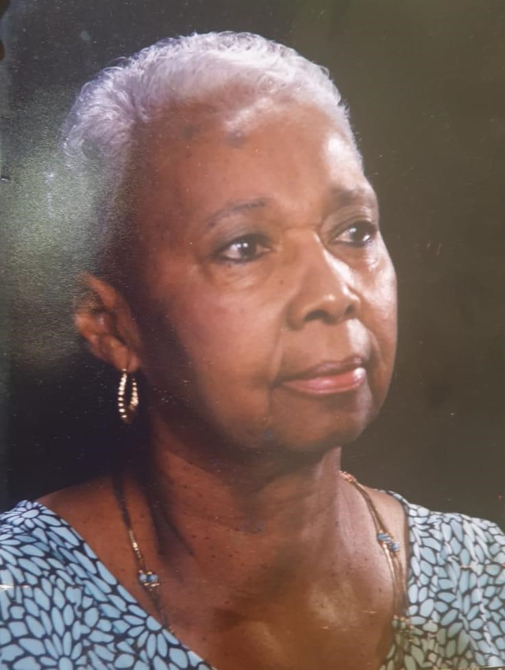 Veronica Smith's Instagram, Twitter & Facebook on IDCrawl