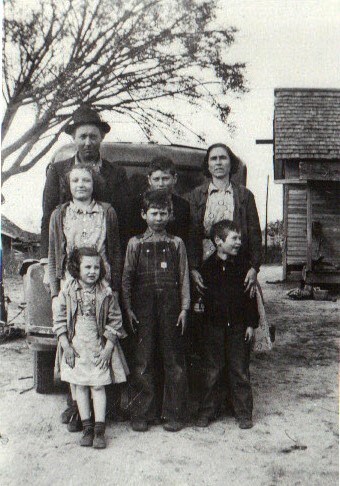 Dora Knight's Instagram, Twitter & Facebook on IDCrawl