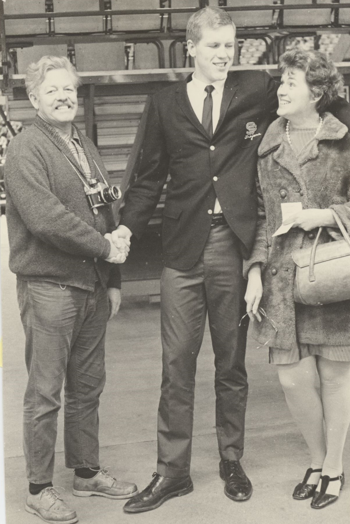 tiny ron taylor weight