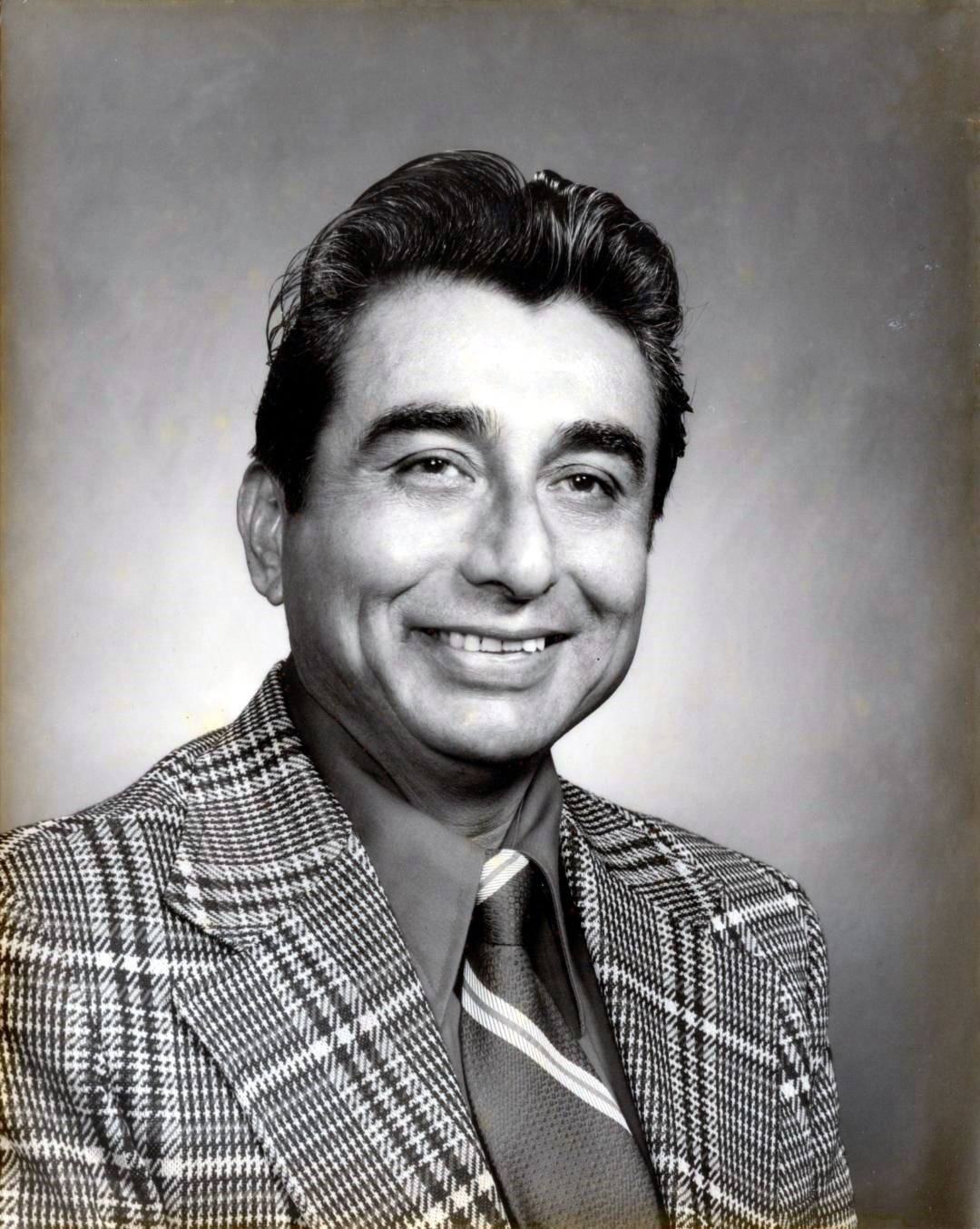Luis Palacios Obituary - Victoria, TX