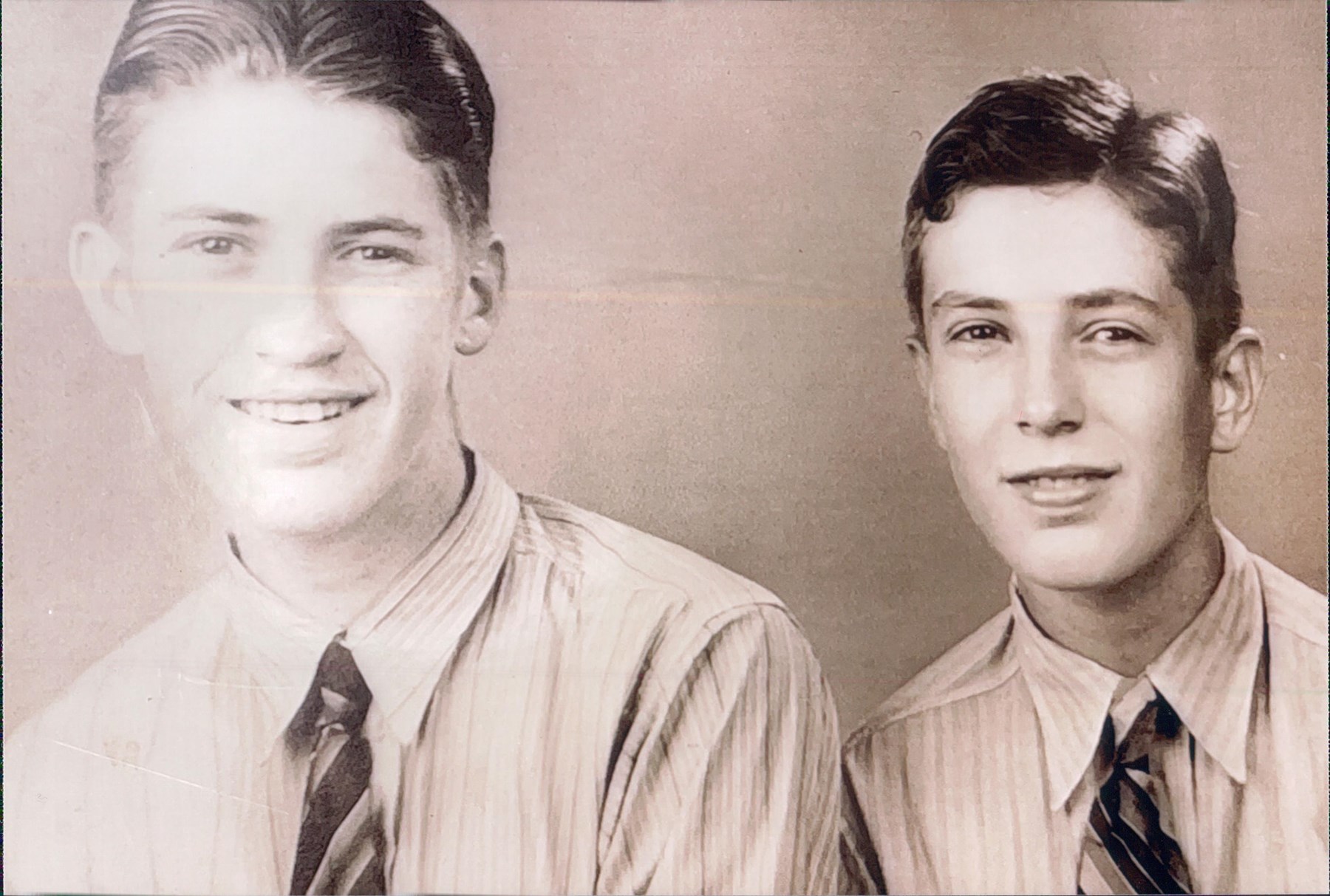 Ray Bollinger's Instagram, Twitter & Facebook on IDCrawl