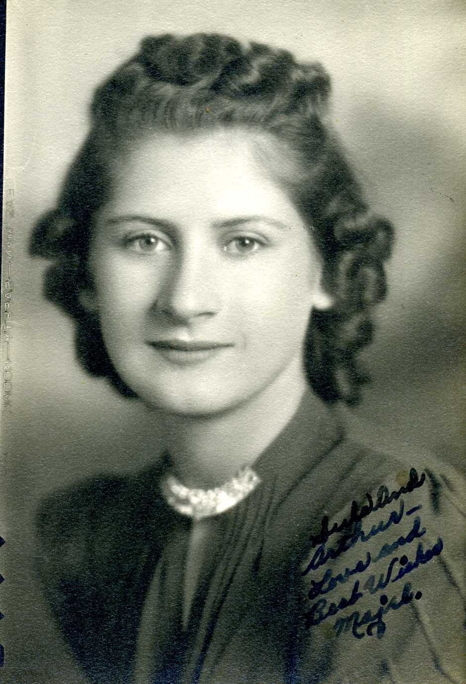 Connie Bechtel's Instagram, Twitter & Facebook on IDCrawl