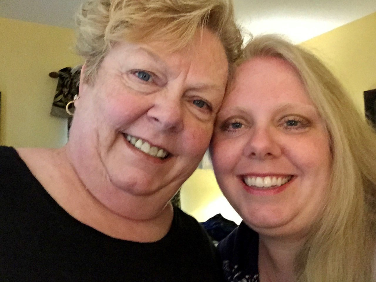 Deborah Gill's Instagram, Twitter & Facebook on IDCrawl