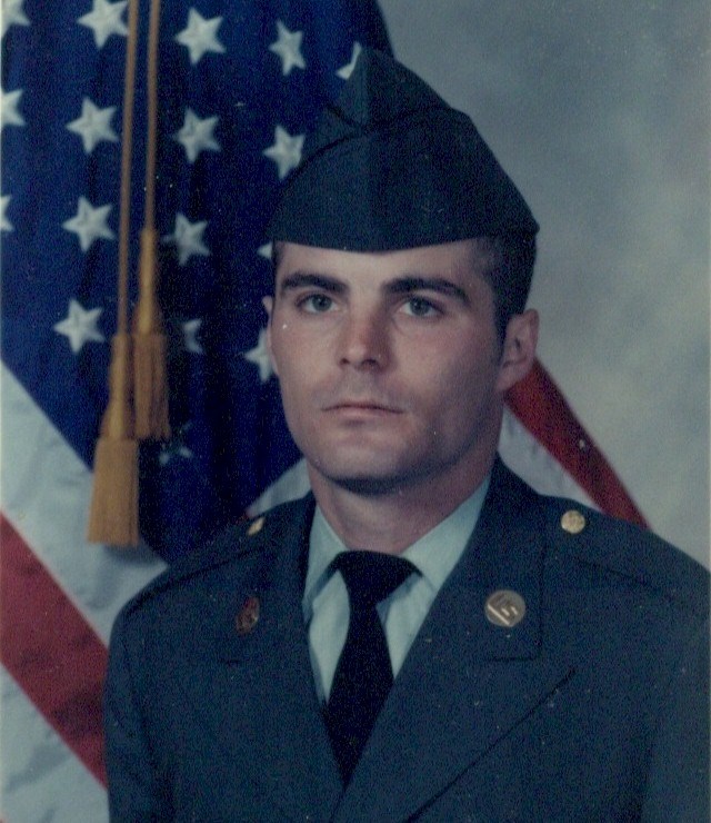 Laura Burdett's Instagram, Twitter & Facebook on IDCrawl