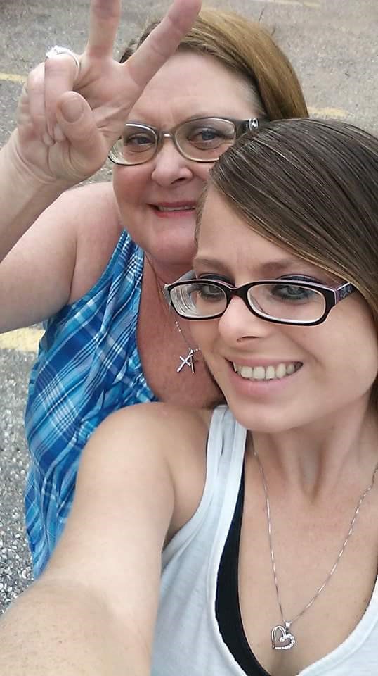 Sharon Hyde's Instagram, Twitter & Facebook on IDCrawl