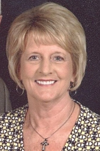 Lisa Rennell's Instagram, Twitter & Facebook on IDCrawl