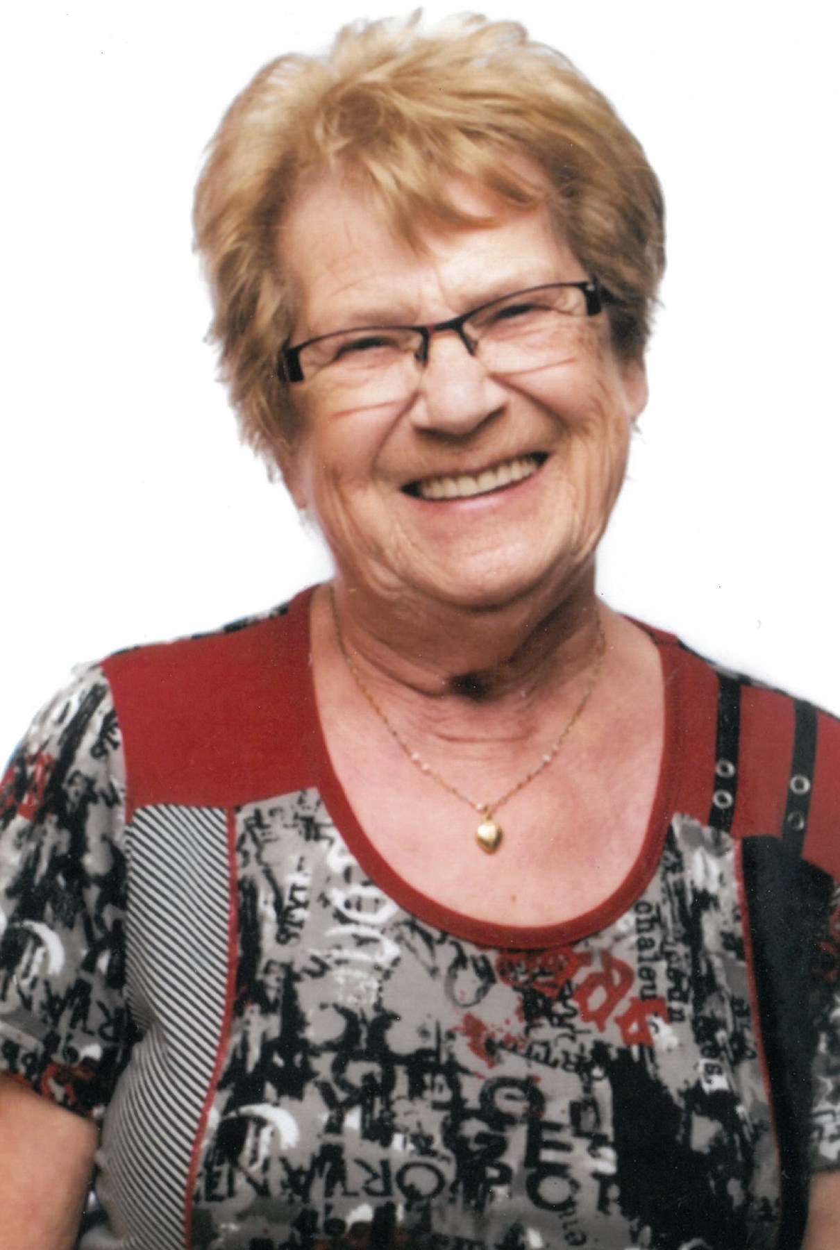 Éliane Houde avis de décès - Chicoutimi, QC