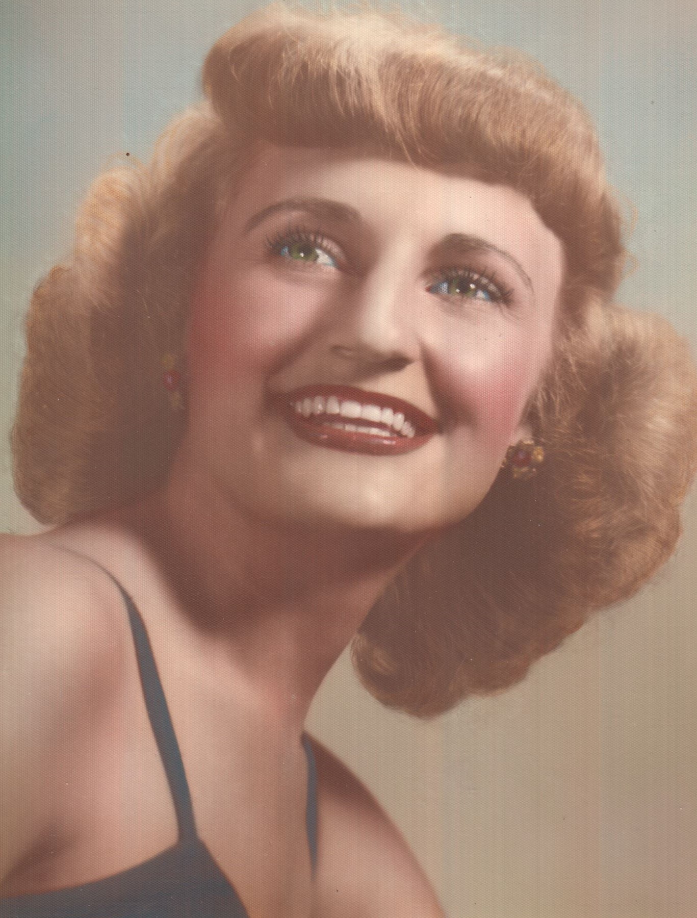 Molly Edwards's Instagram, Twitter & Facebook on IDCrawl