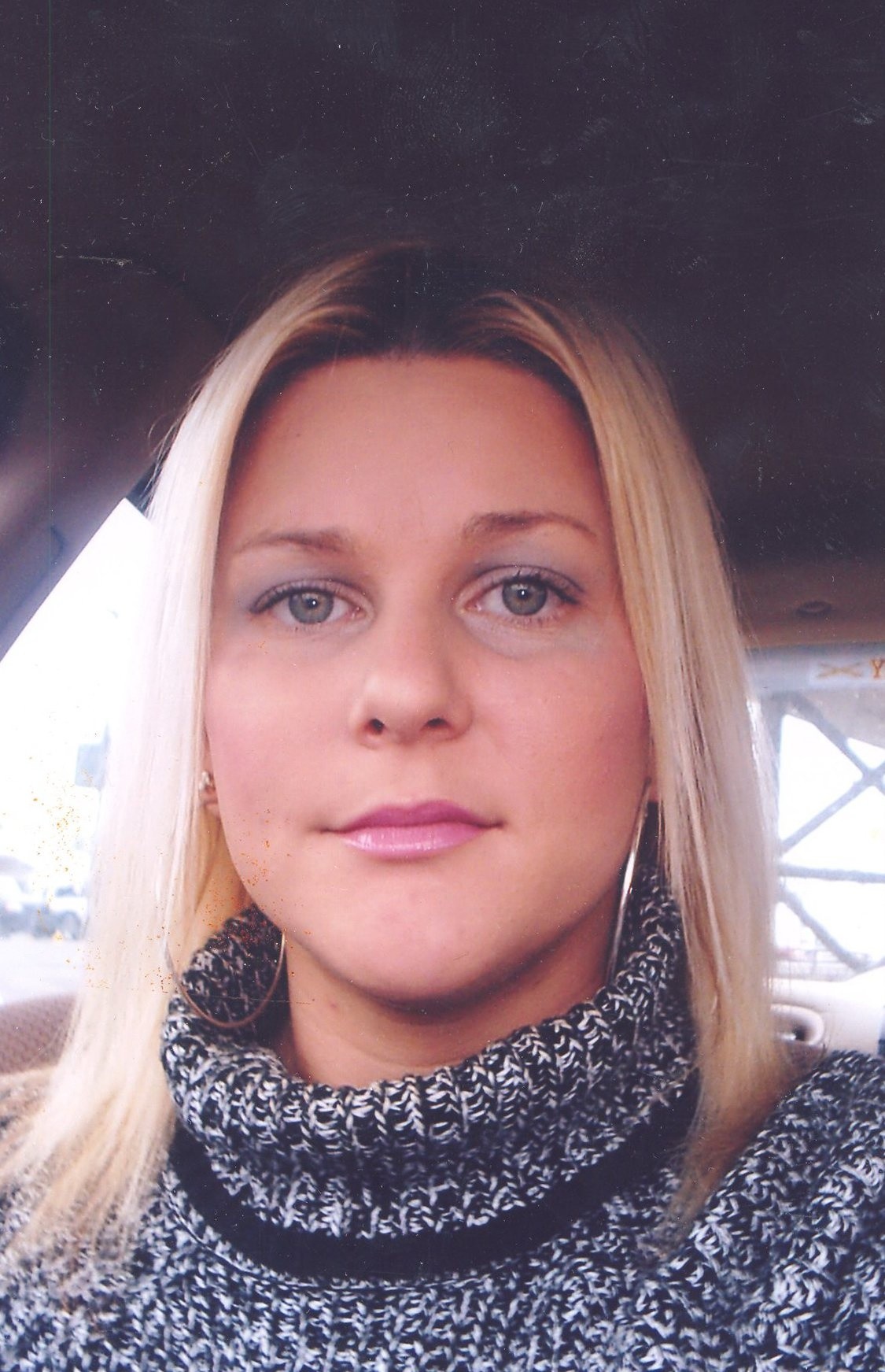 April Hawkins's Instagram, Twitter & Facebook on IDCrawl