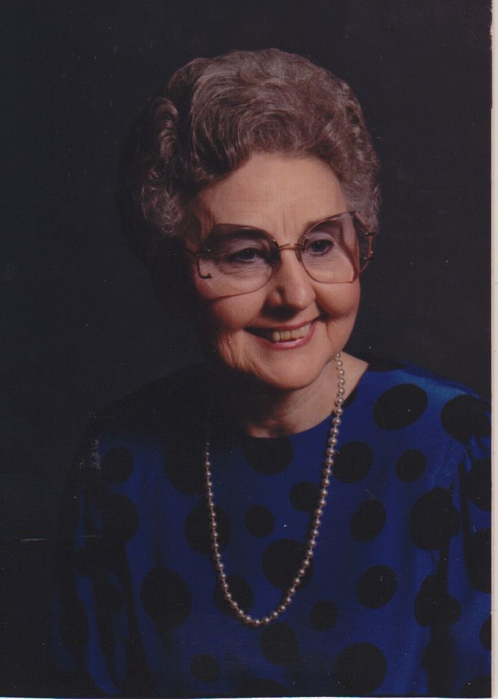 Christina Reeves's Instagram, Twitter & Facebook on IDCrawl