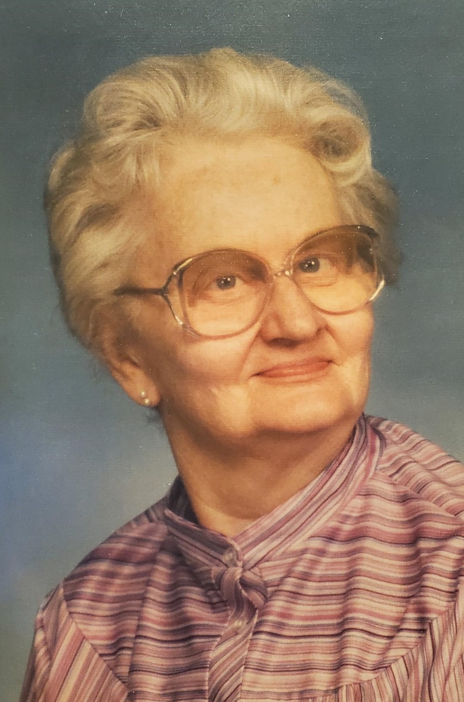 Velma Iona Seelye Obituary - Pekin, IL